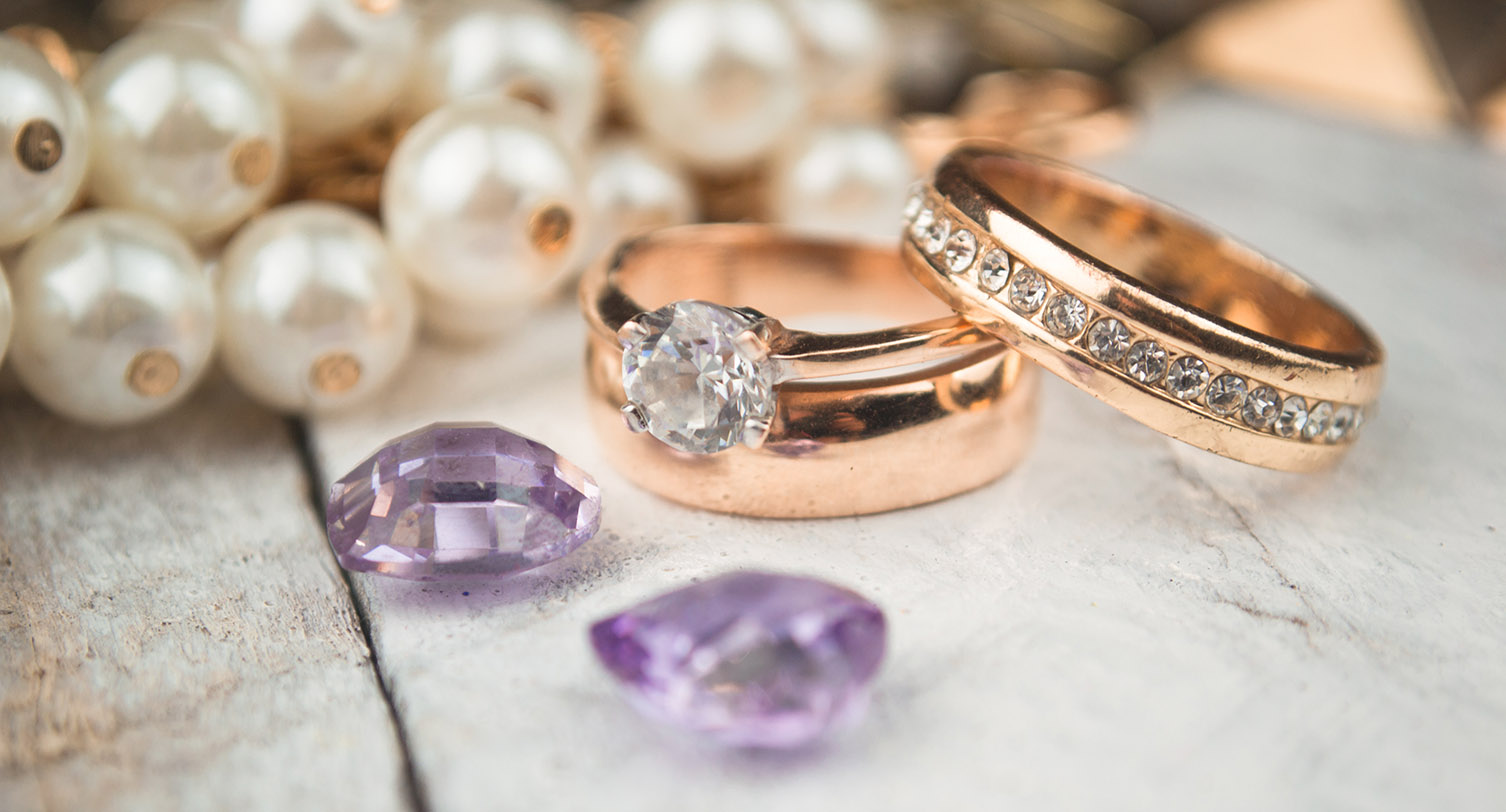 Crafting Your Unique Story: When is Custom Jewelry Design the Best Option? - Matthew's Jewelers